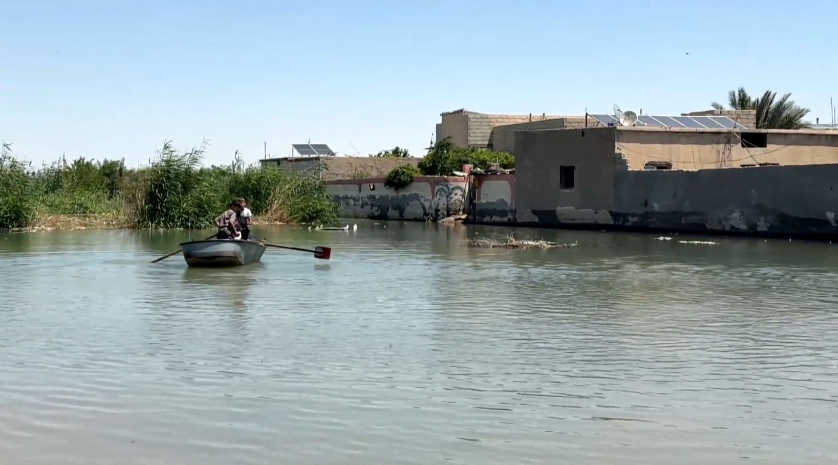 Raqqa residents say homes ruined by recent flooding | Rudaw